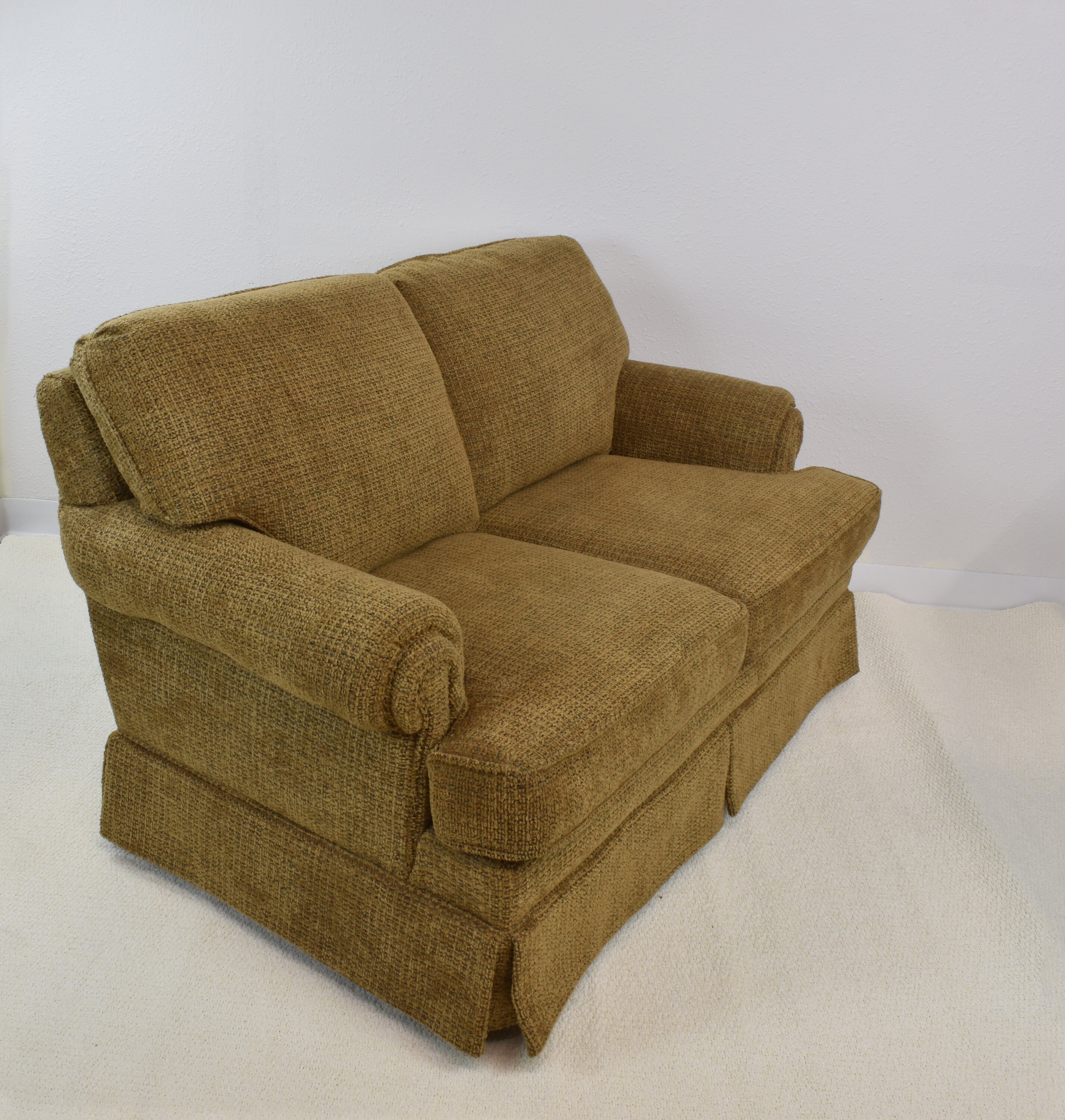 Traditional Rolled Arms Loveseat by Flexsteel Furniture - Etsy