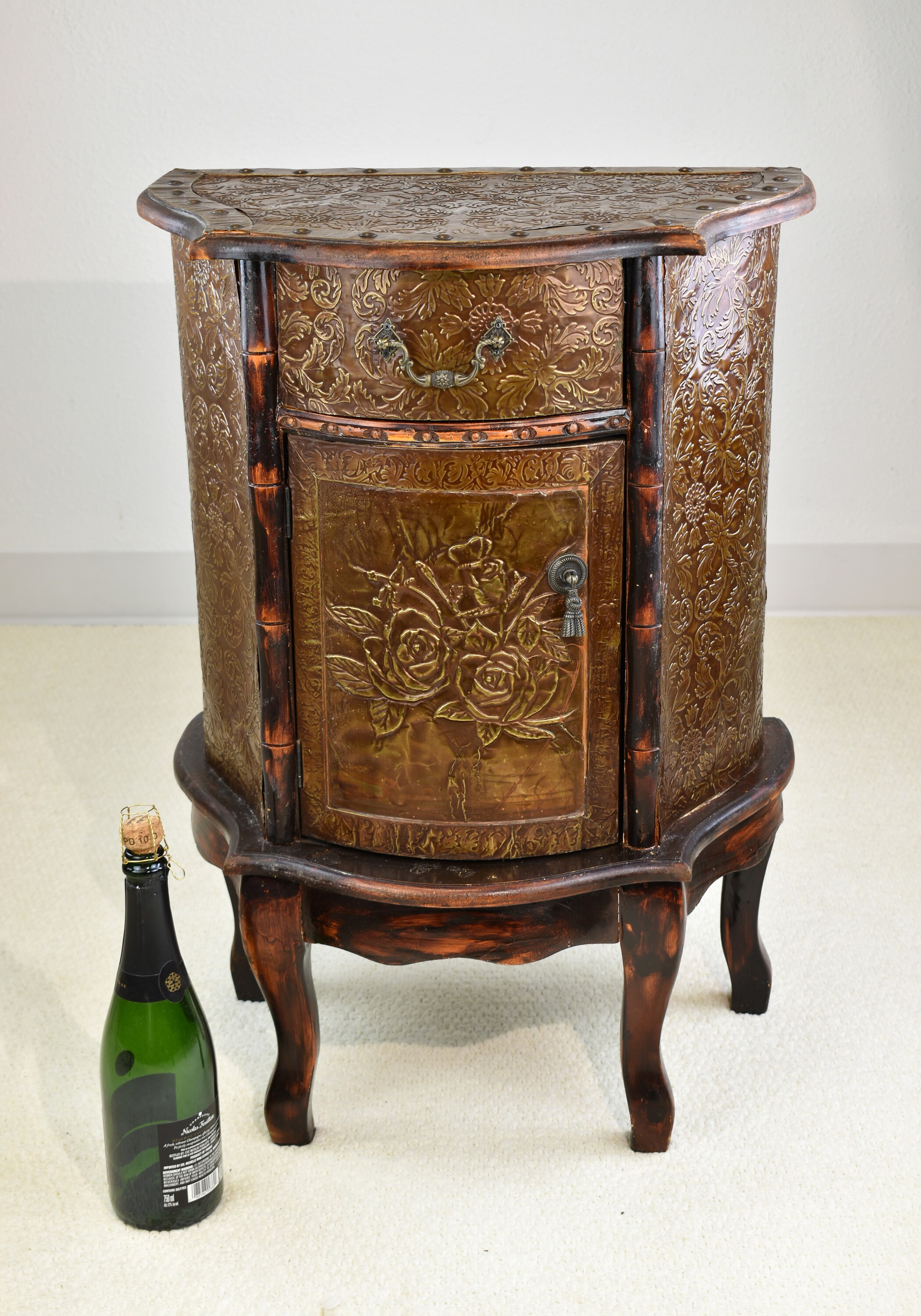 Traditional Color Flora Embossed Metal Accent Small Table With ...