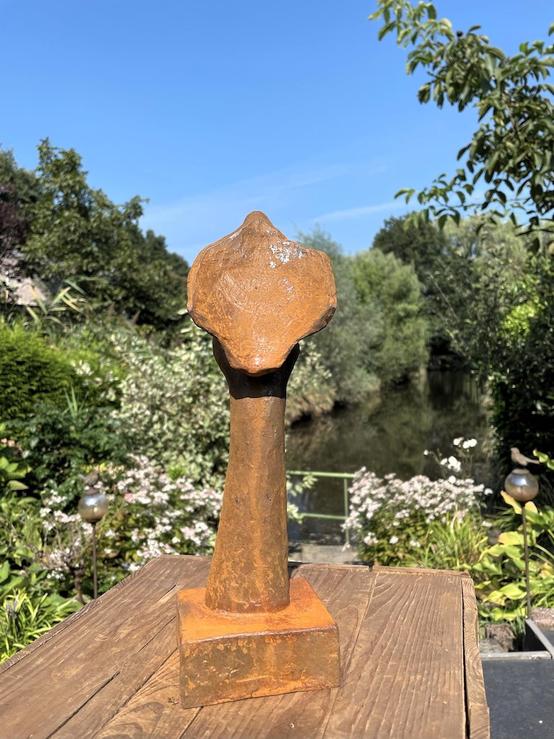 Modern Bust of Hand Kiss - "blow Kiss" - Cast Iron Sculpture - Etsy UK