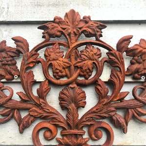 Beautiful Classy Garden Ornament - Cast Iron Wall Decoration - Ancient ...