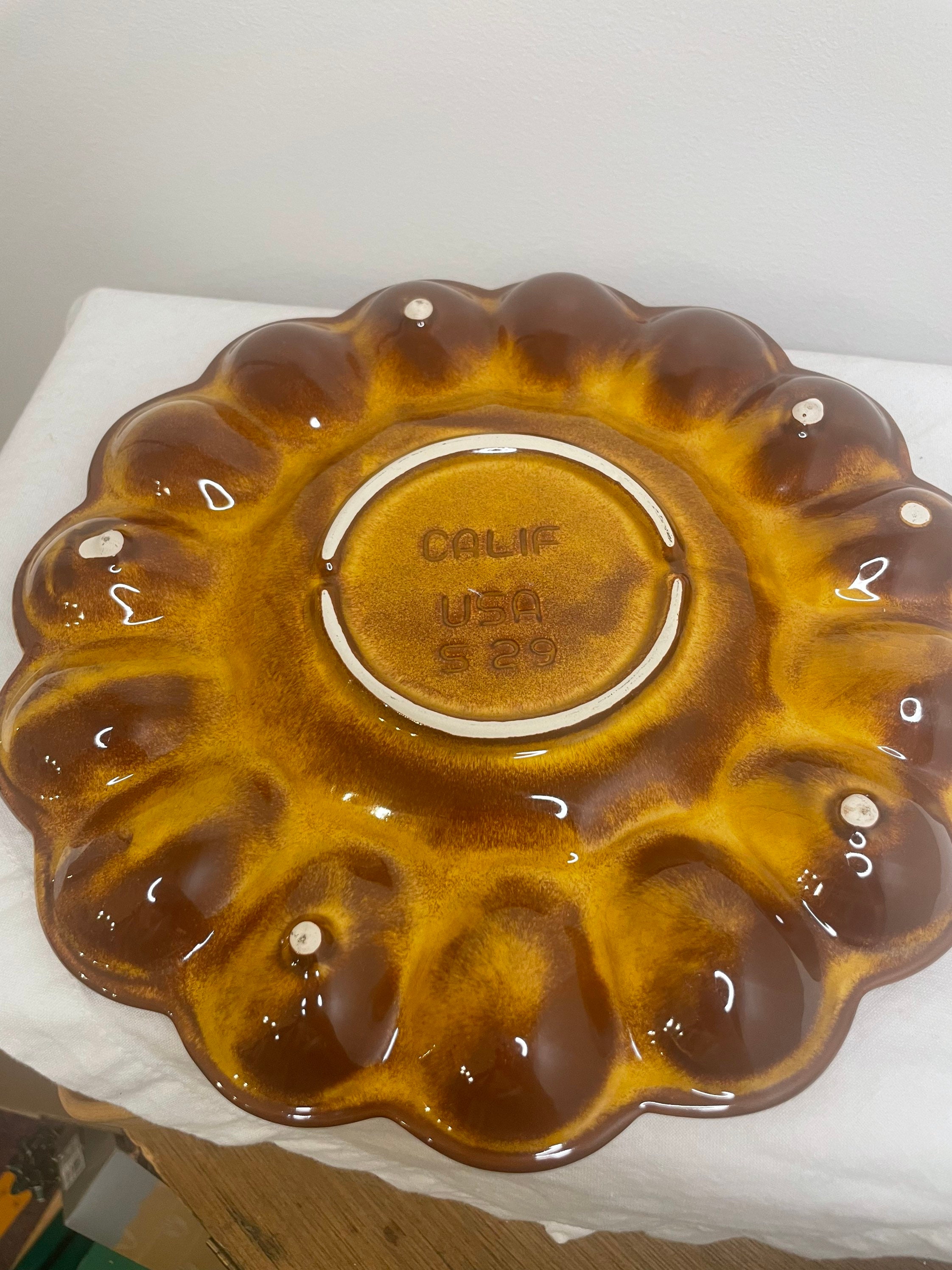 Vintage Calif USA 529 Chicken Deviled Egg Tray Ceramic Pottery Plate ...