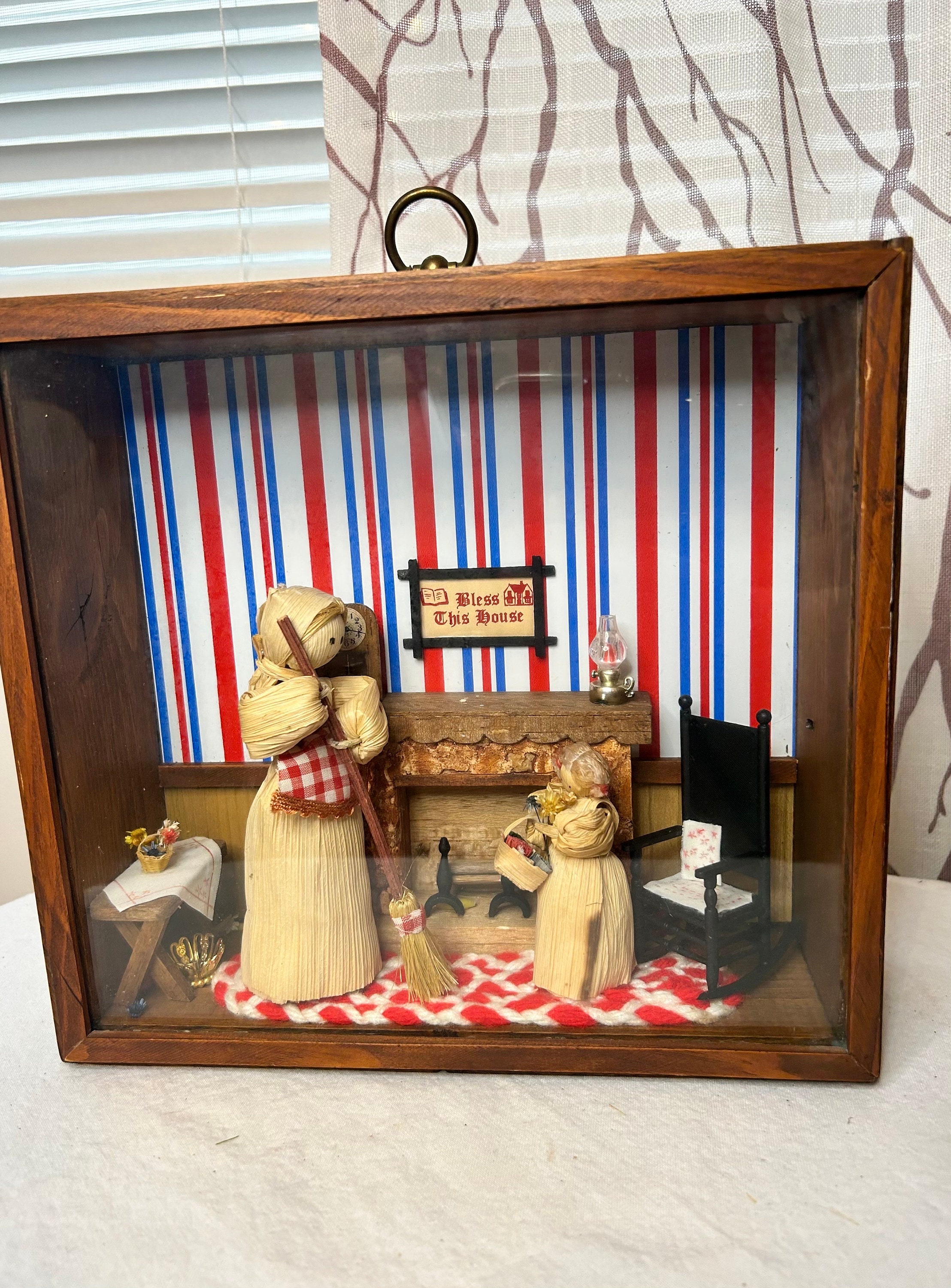 Vintage Straw Wicker Corn Husk Frame Diorama Glass Showdow Box Corn ...