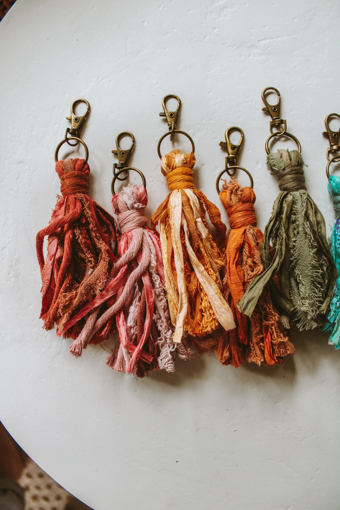 Mixed Fiber Tassel Keychain / Boho Macrame Keychain ASSORTED - Etsy