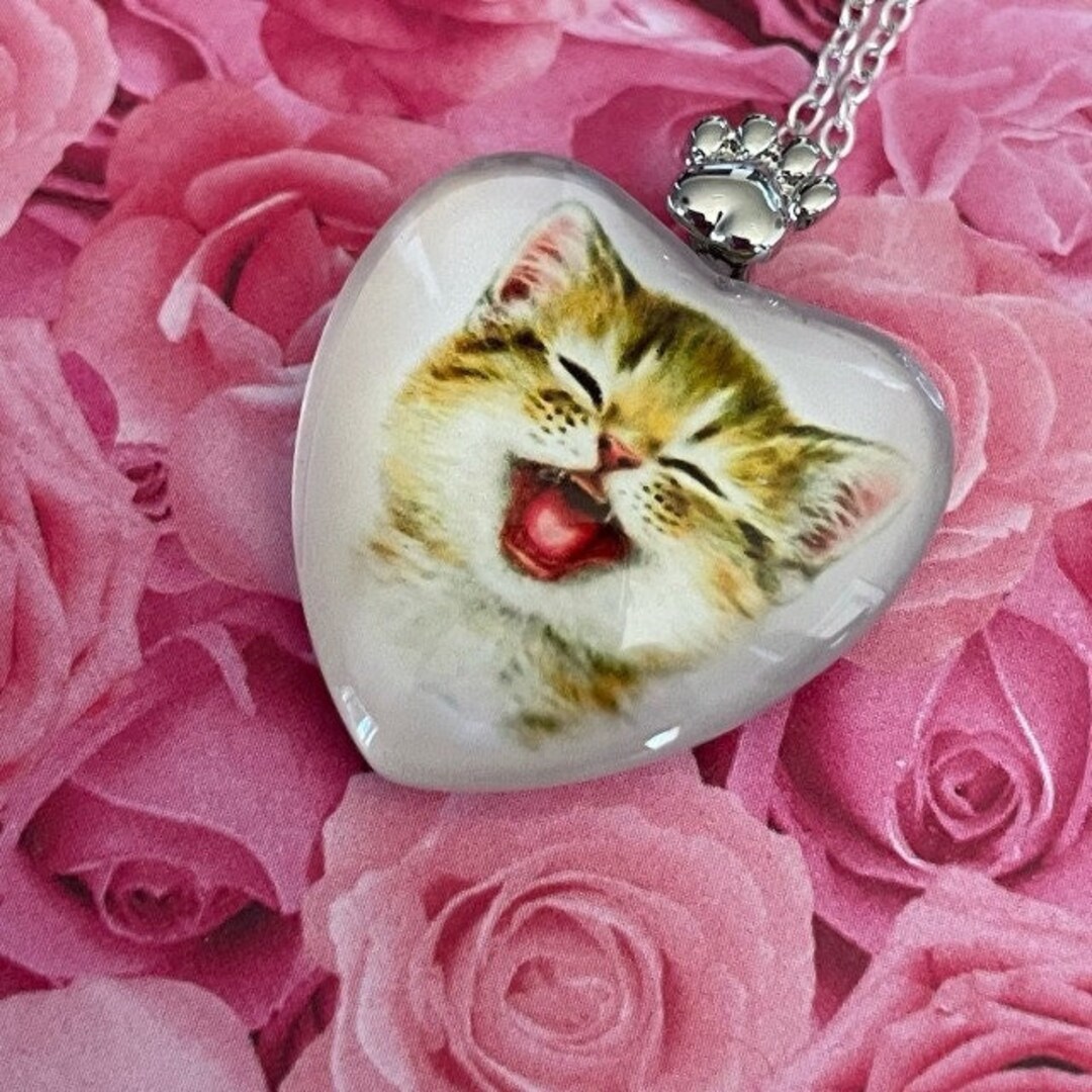Cute Heart Shaped Kitten Cat Meow Charm Resin Necklace Pendant on 18 ...