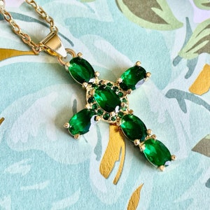 Brilliant Gold Tone Cross Pendant Necklace Sparkling Green Jewel ...