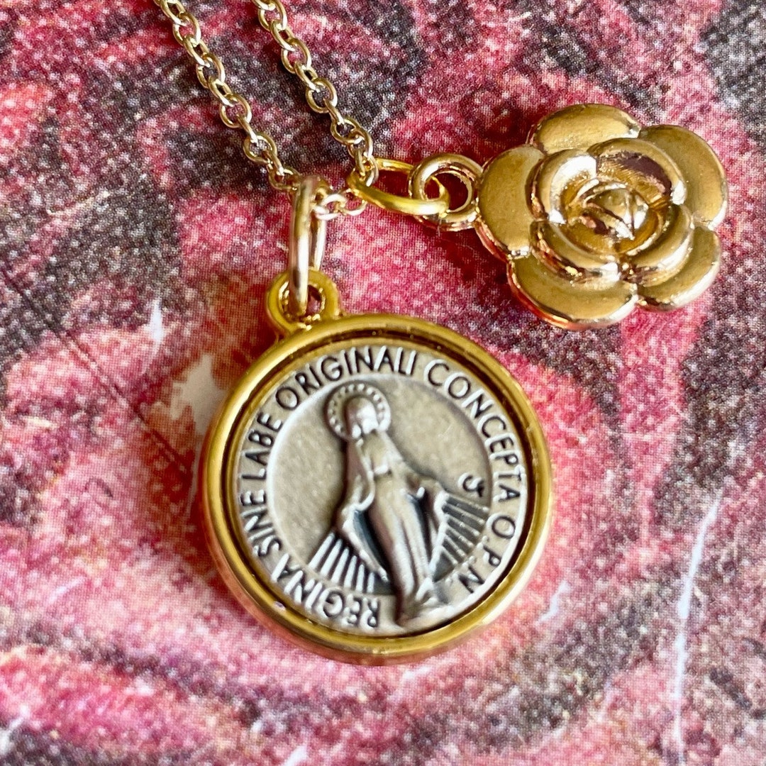 Silver and Gold Tone Regina Sine Labe Originali Concepta Our Lady of ...