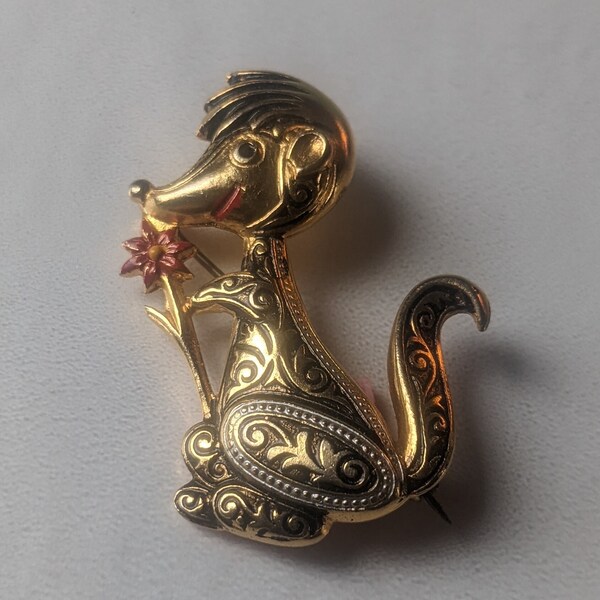 Skunk Pin - Etsy