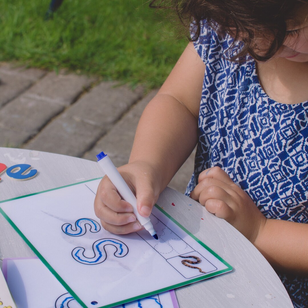 Printable Tracing Alphabet * Alphabet Flashcards * Learning Letters ...