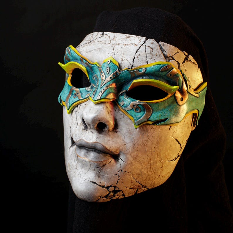 Trickster Jester Mask – Cracked Harlequin Full Face Joker Design ...