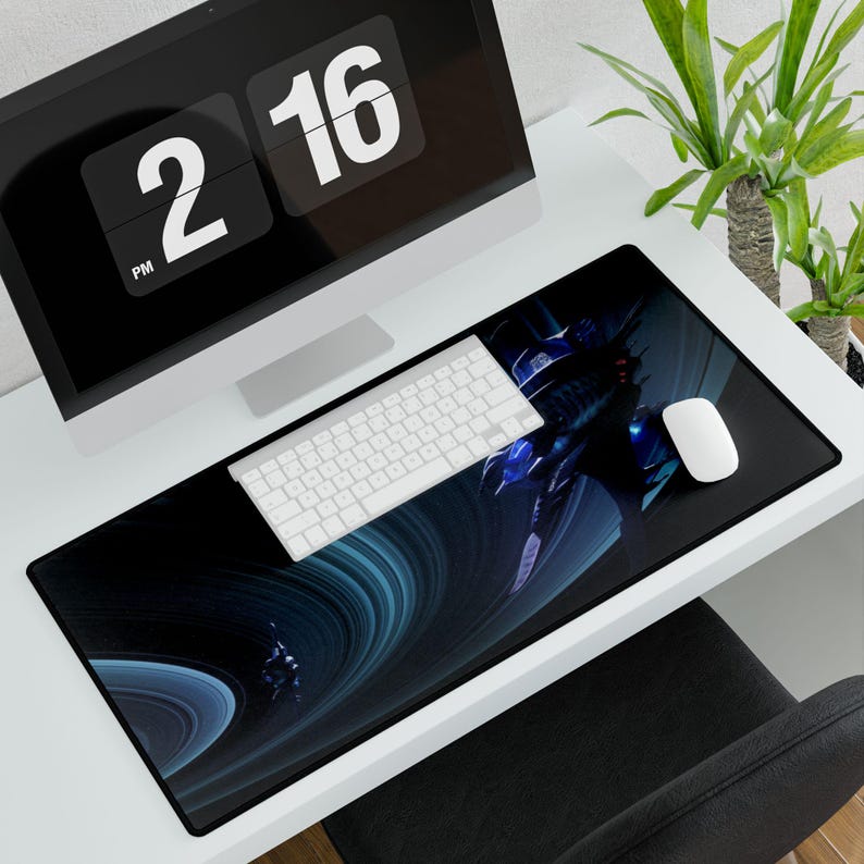 Babylon 5 Minbari Sharlin Desk Mat - Etsy