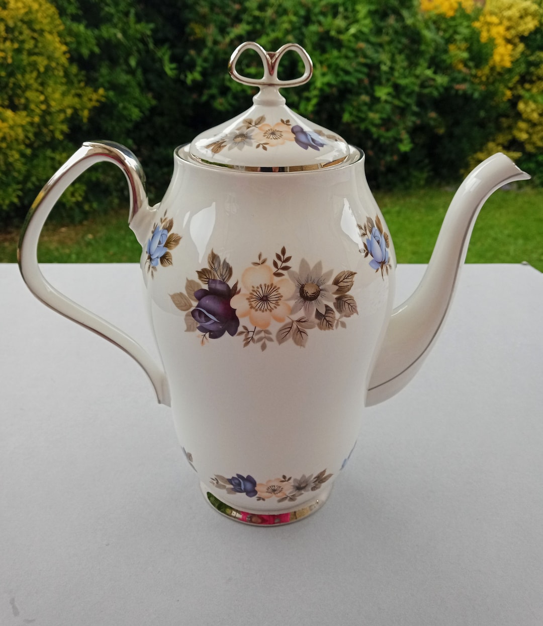 Vintage Windsor China Coffee Pot pretty Flowers , Porcelain Coffee Pot ...
