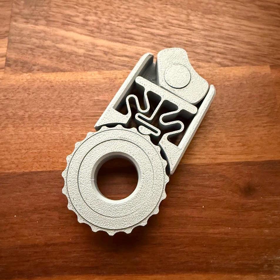 Fidget Toy - Spinning and Scrolling - Etsy