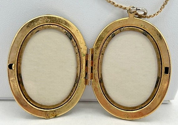 Vintage Limoges Style Courting Couple Locket Necklace… - Gem
