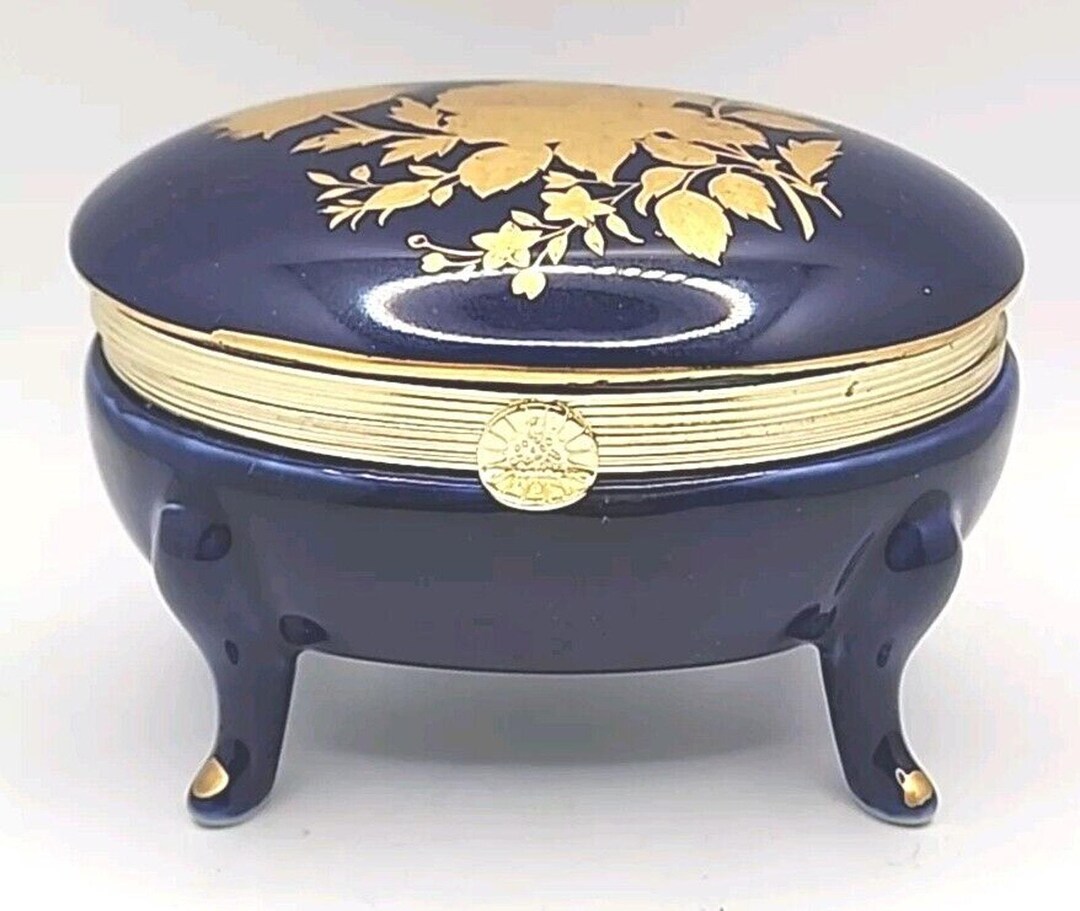 Vintage Cobalt Blue Enameled Glass Trinket Pill Snuff Box Bohemian 8638 ...