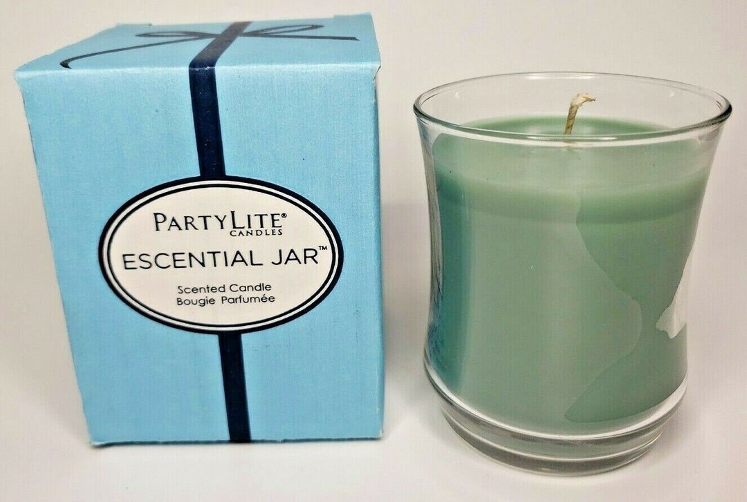 Vintage Retired Partylite Essential Jar Candle New in Box White Cedar ...