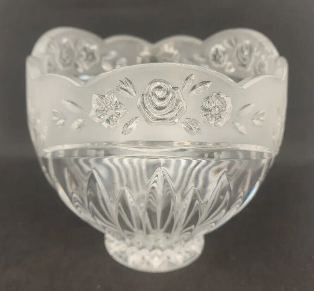Oneida Crystal Frosted Southern Garden Roses Round Candy Bowl Mint ...