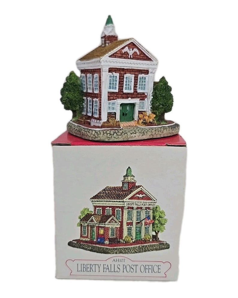 1996 Liberty Falls Collection Houses Christmas Village Figurines Lot of ...
