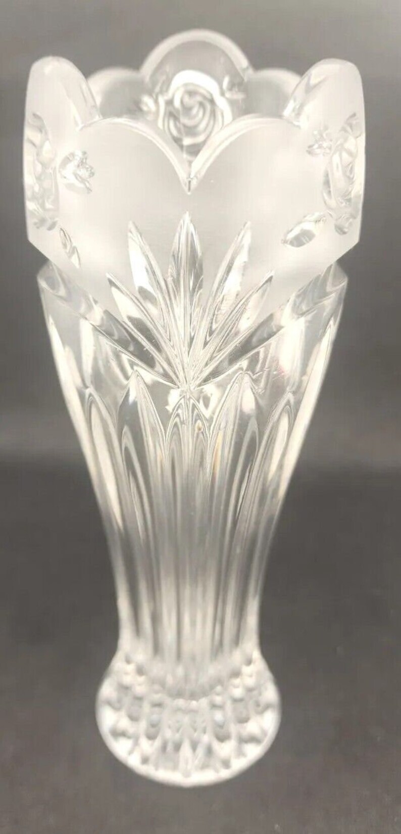 Vintage Oneida Crystal Southern Garden 7" Flower Bud Vase 1992 Frosted ...