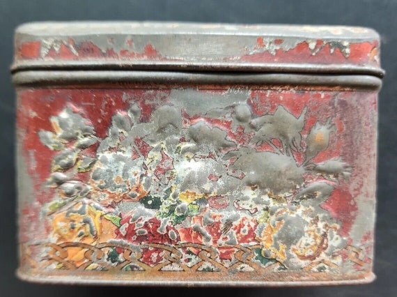 Antique russian early 1900 candy/tea tin box embossed… - Gem