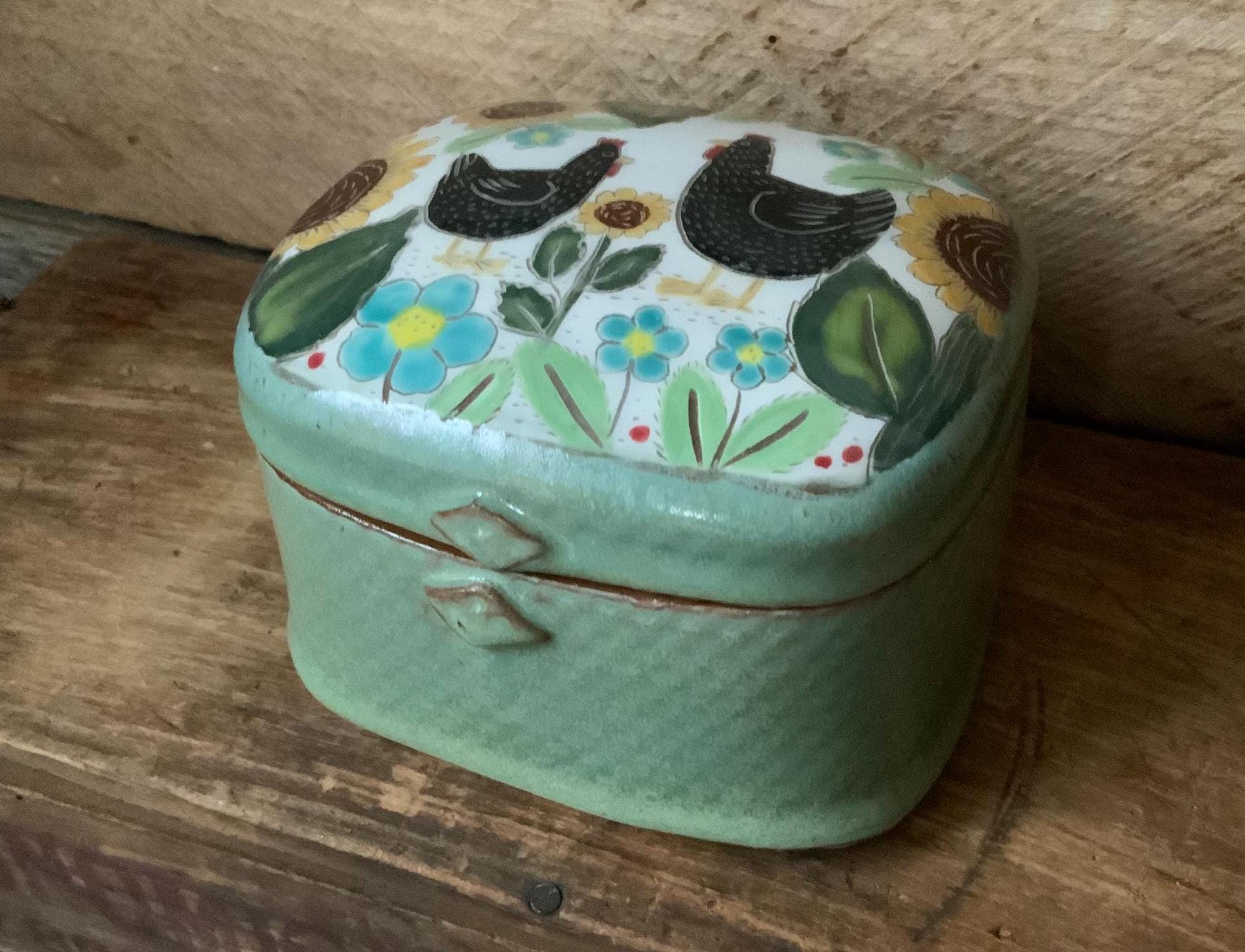 Chickens and Sunflowers Keepsake/jewelry Box Stoneware Pottery ...