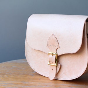 Minimal Leather Saddle Bag Pattern, Handmade Bag, Christmas Gift ...