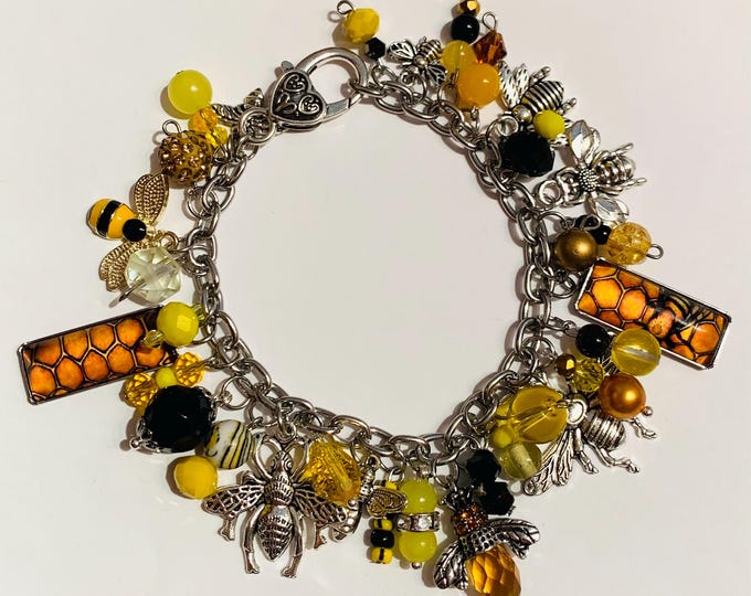 Queen Bee Jubilee Charm Bracelet - Etsy