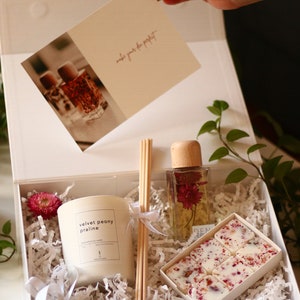 FLOWER GARDEN Gift Set Reed Diffuser Wax Melts Candle Gift Box Hamper ...