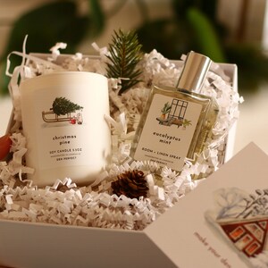 CHRISTMAS PINE Gift Set, Soy Candle and Room + Linen Spray Gift Box ...