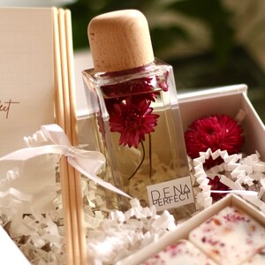 FLOWER GARDEN Gift Set Reed Diffuser Wax Melts Candle Gift Box Hamper ...