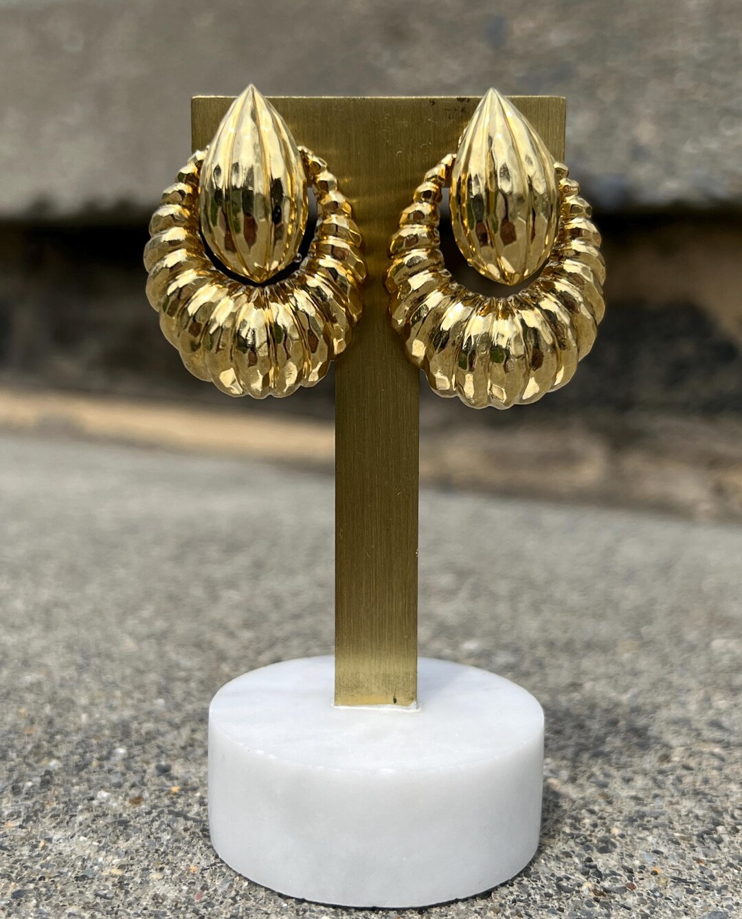Henry Dunay Scalloped 18k Yellow Gold Doorknocker Omega Back Earrings ...