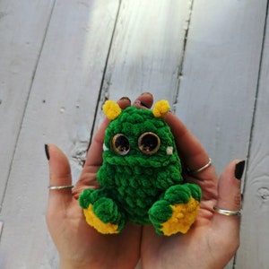 Pocket Worry Monster Crochet Pattern PDF - Etsy