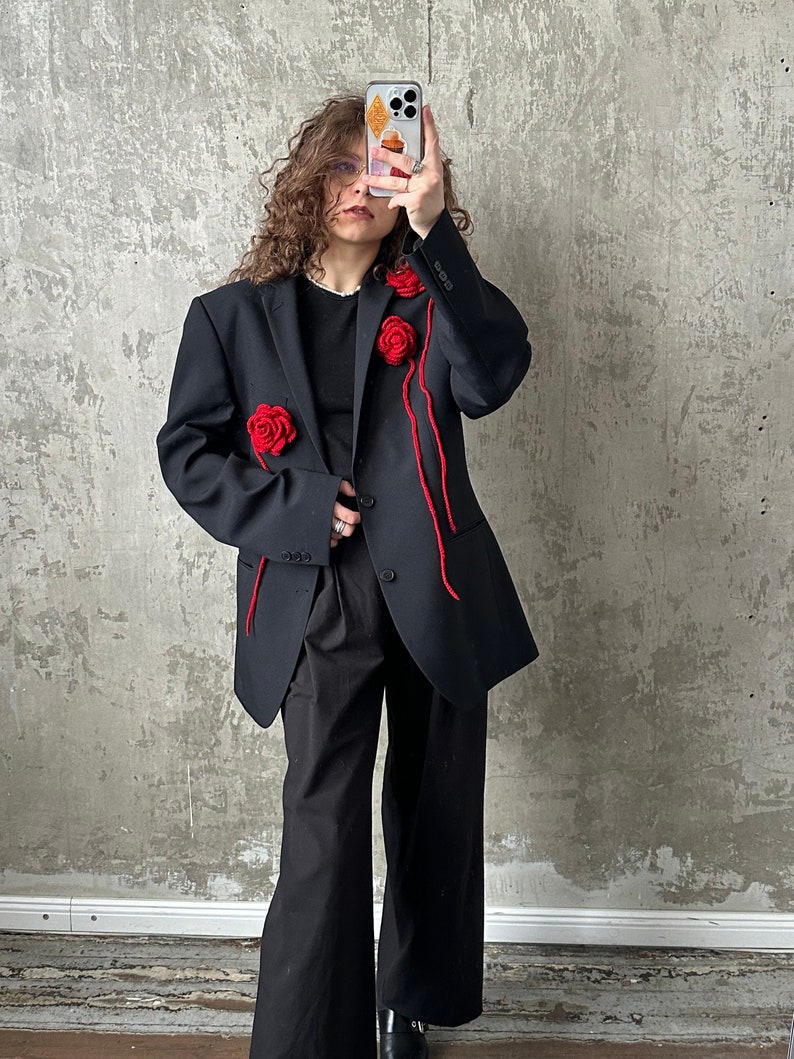 Customized Blazer I Blazer "falling" in Black With Roses - Etsy