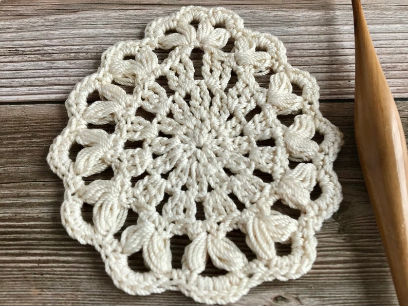 Easy Crochet Coaster and Earring Pattern // Easter Egg Crochet Pattern ...