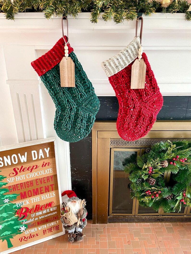 CROCHET PATTERN Classic Cabled Christmas Stocking || Cozy Textured ...