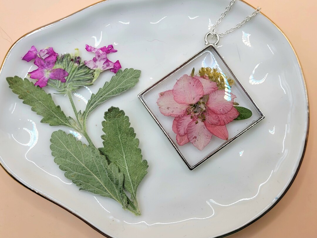Pressed Flower Resin Jewelry - Etsy