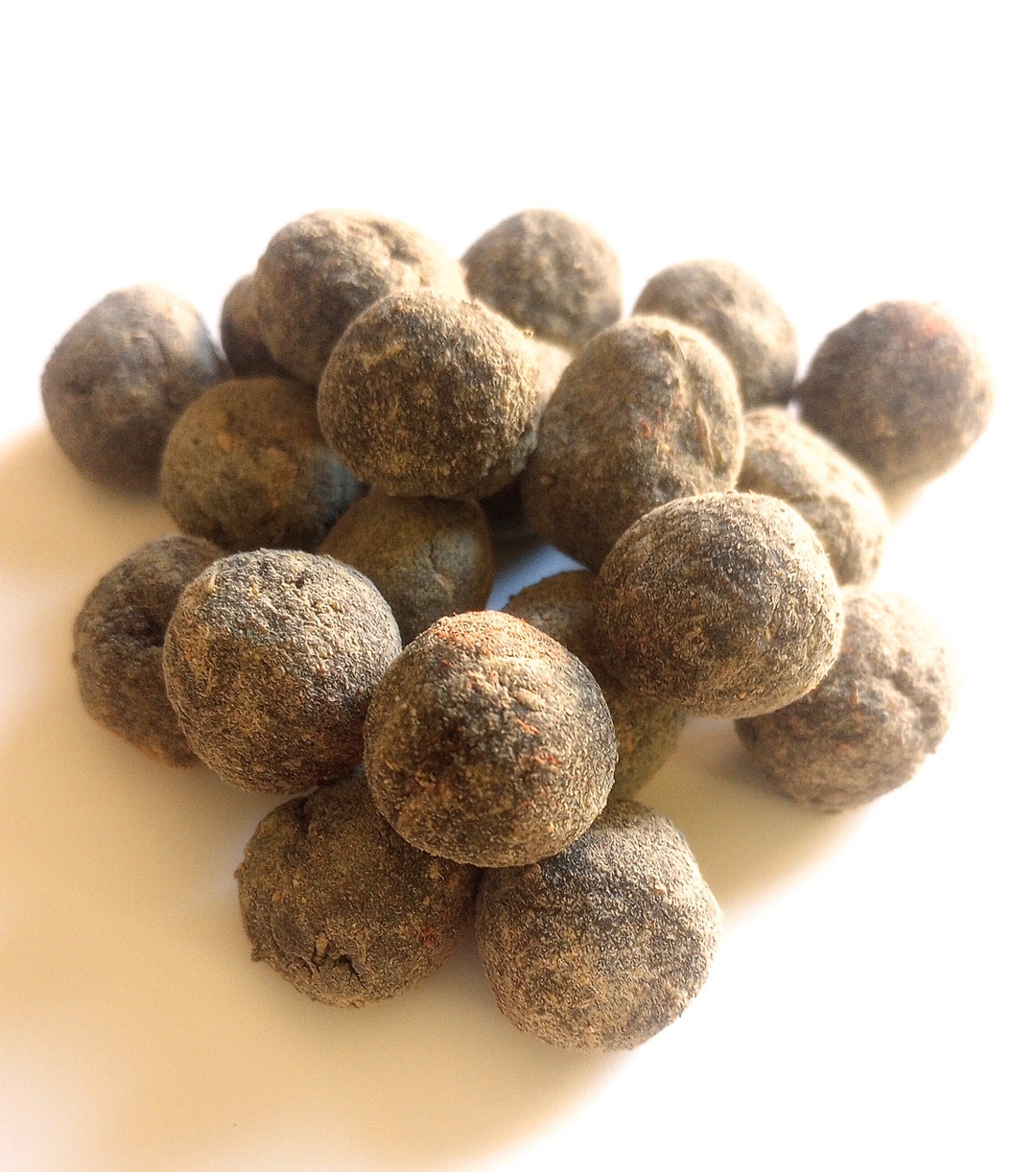 Patchouli & Myrrh Resin Pills ( 20 Pcs Approx. Approx 40gms ) - Etsy