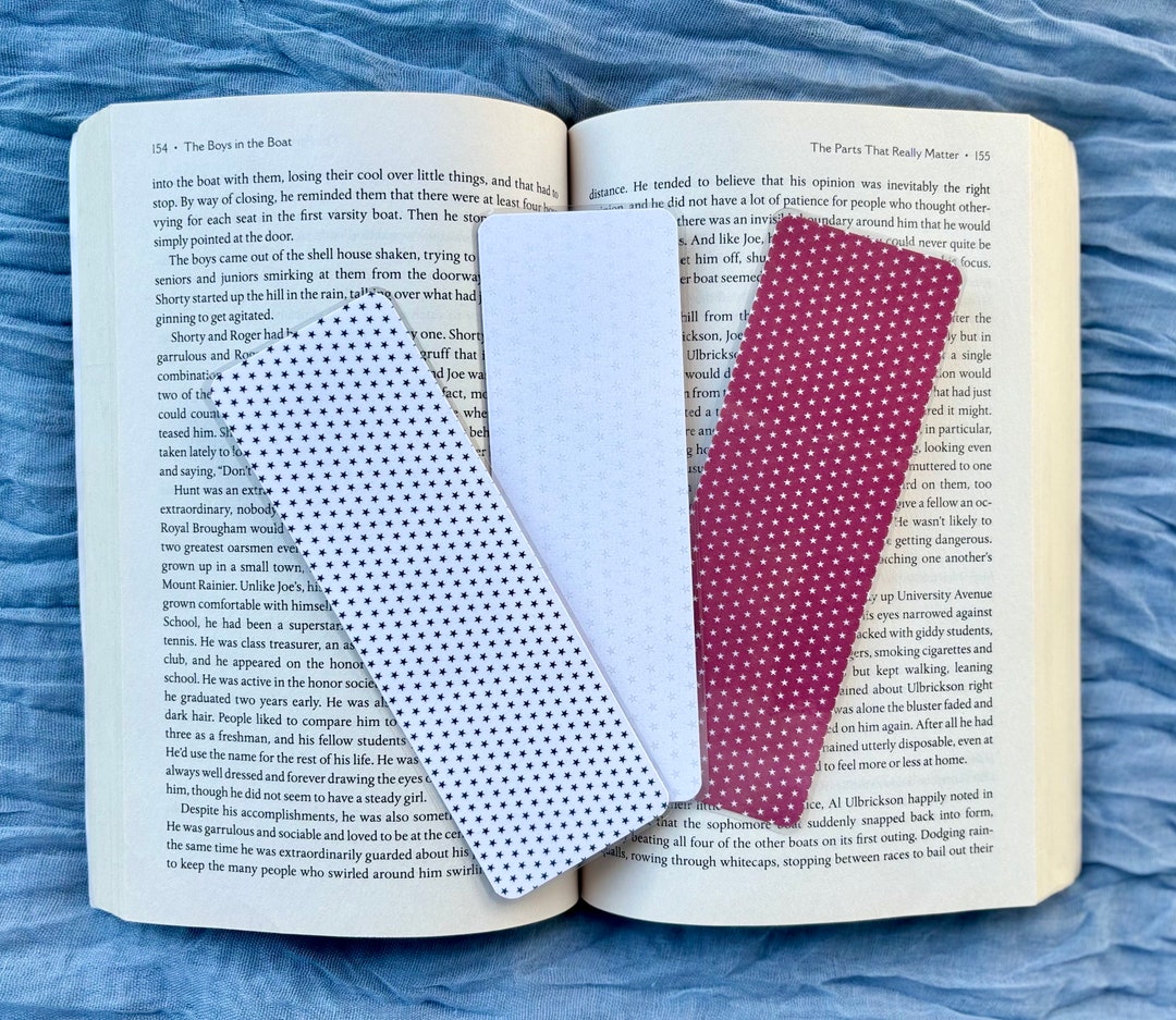 Mini Star Laminated Bookmark – Gift for Bookworms - Etsy