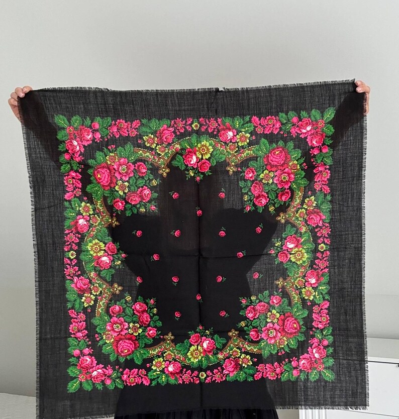 Vintage Black Floral Scarf – Retro Headscarf – Elegant Botanical Print ...