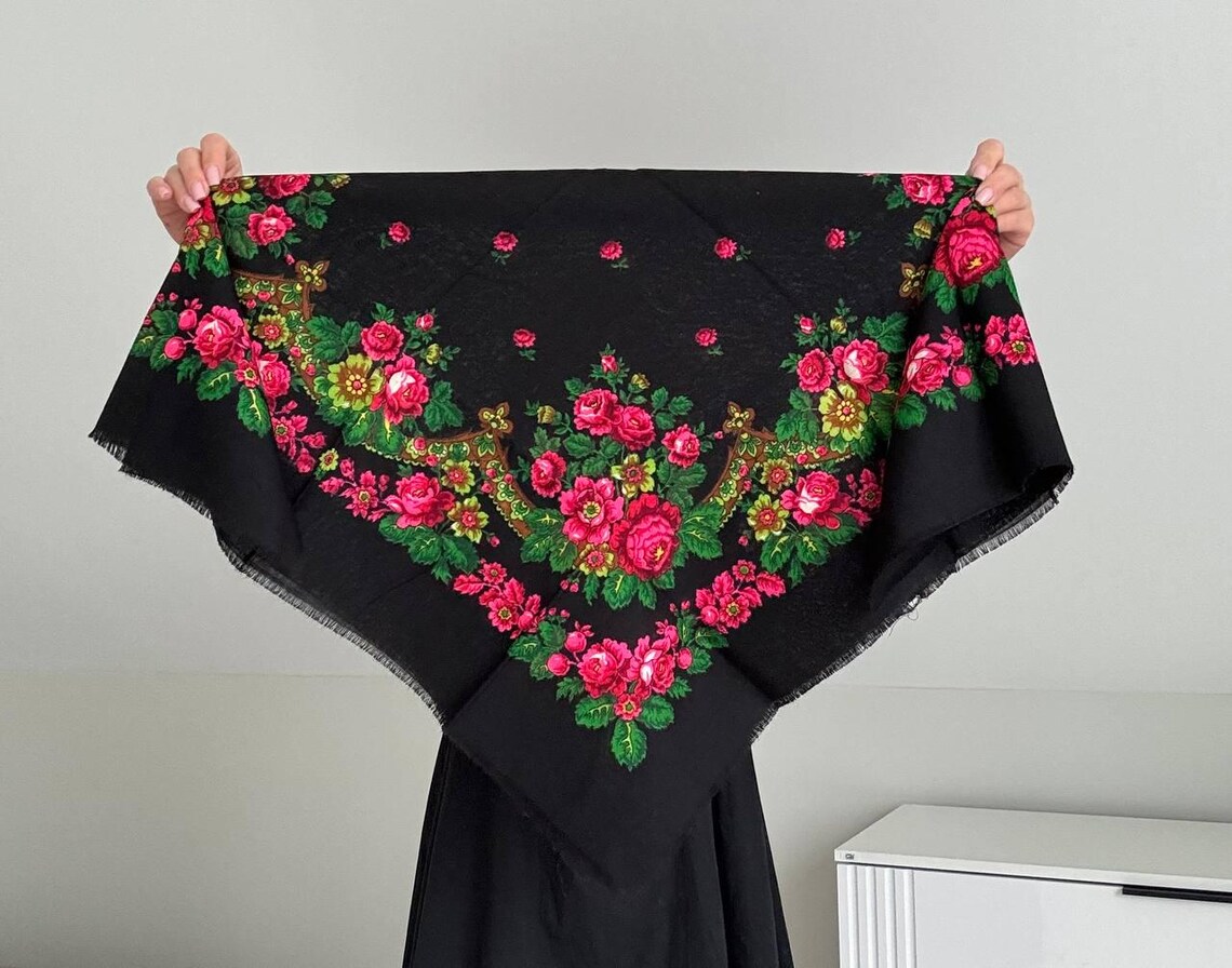 Vintage Black Floral Scarf – Retro Headscarf – Elegant Botanical Print ...