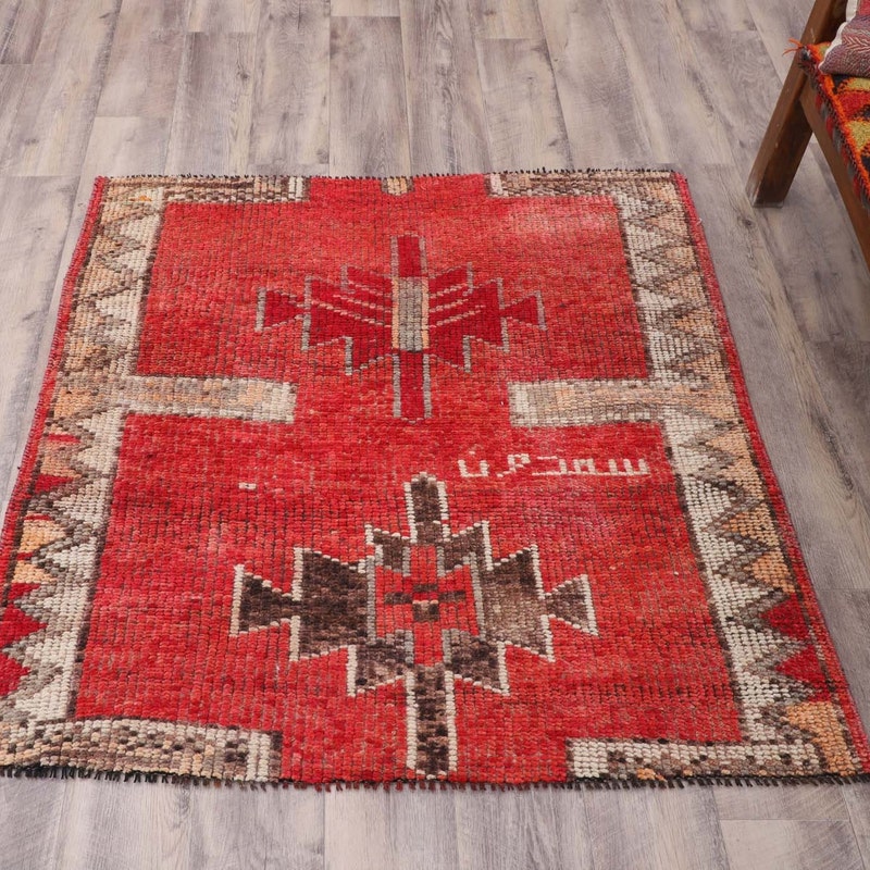 Red Rug - Etsy