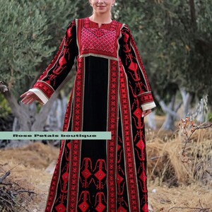 Embroidered Thobe Abaya Traditional Palestinian Thobe Caftan Dress All ...