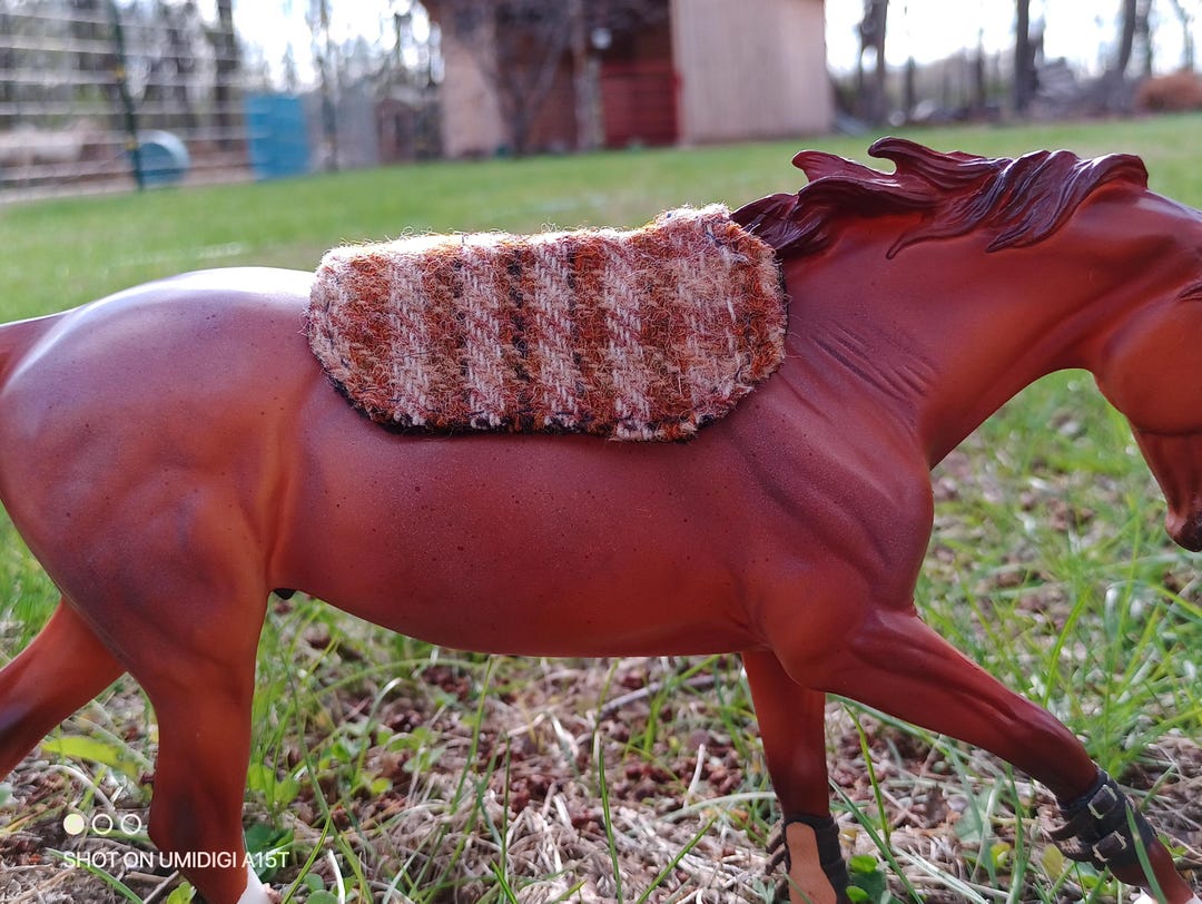 Realistic 1:9 Scale Breyer Model Horse Brown Checkered Western Saddle ...