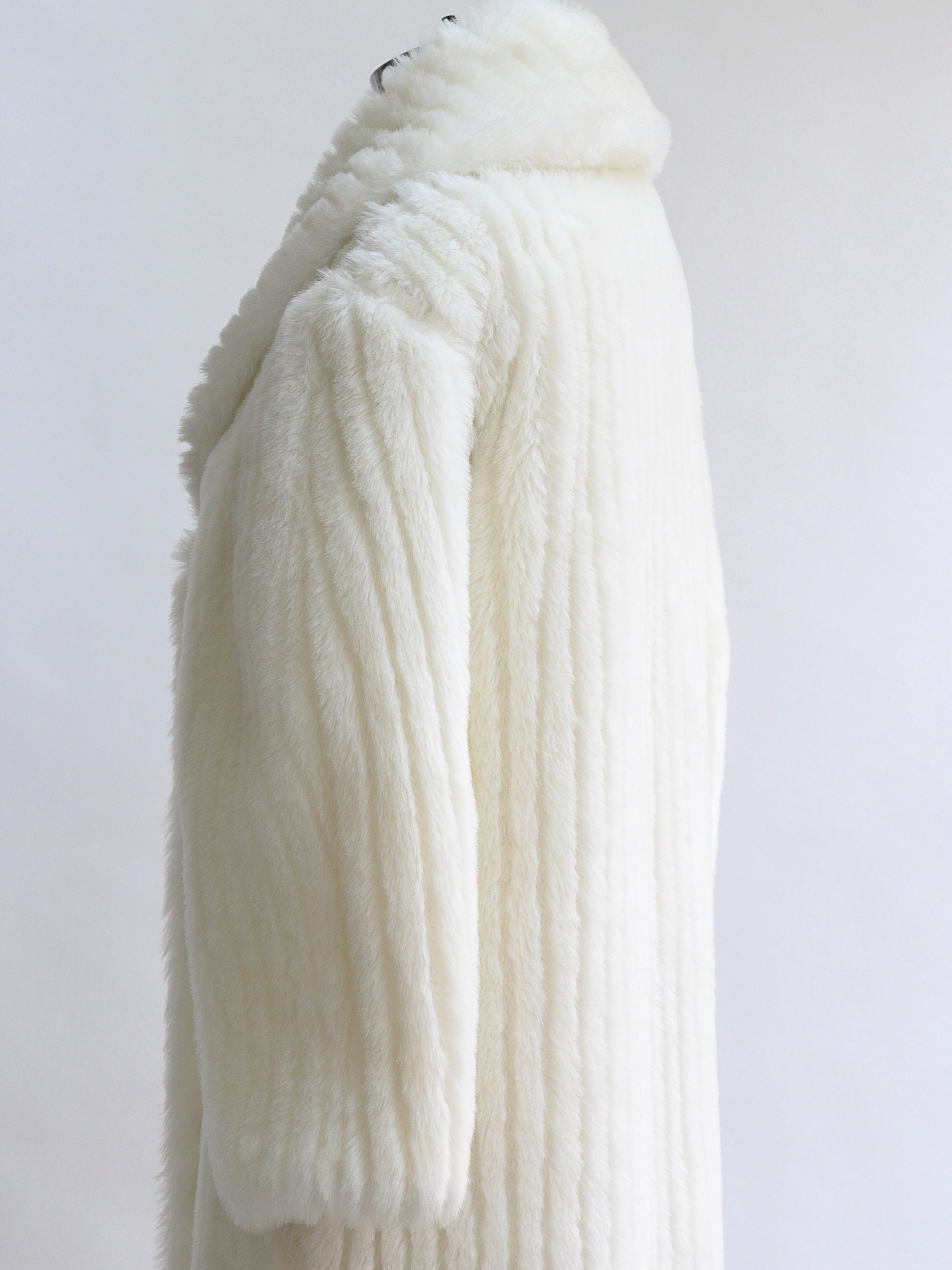 Exceptional Vintage Vanity Fair Faux Fur Coat From the 1970s. Sumptuous ...