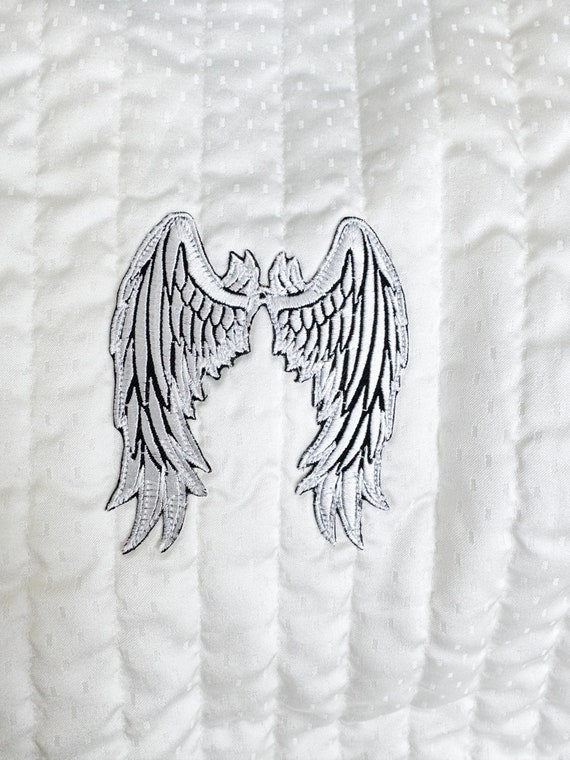 Angel wings bed jacket from the 1980s from Miss Elain… - Gem