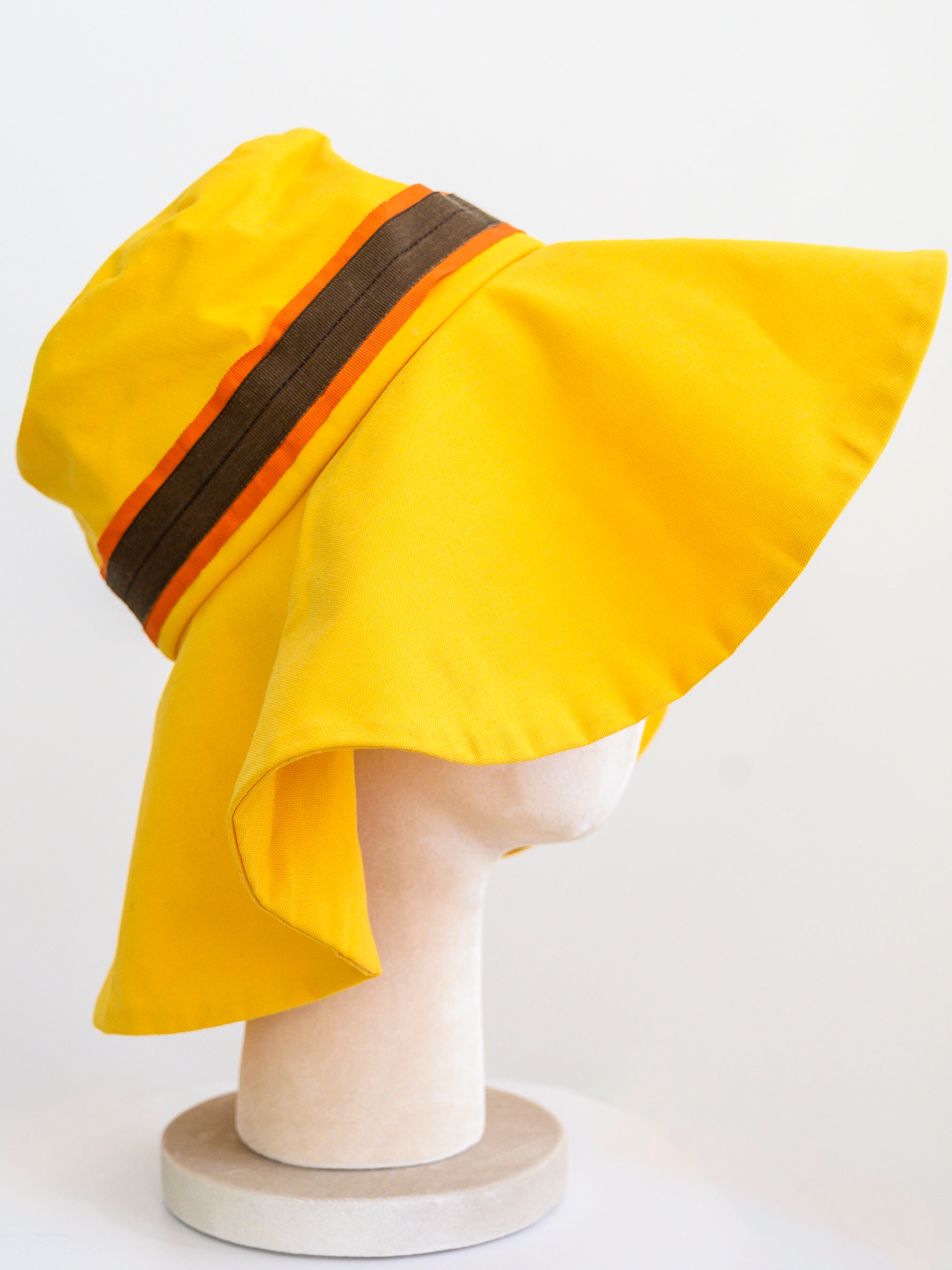 Retro, Preppy Sun Hat From the 1970s. Canvas Beach Hat Like Mrs ...