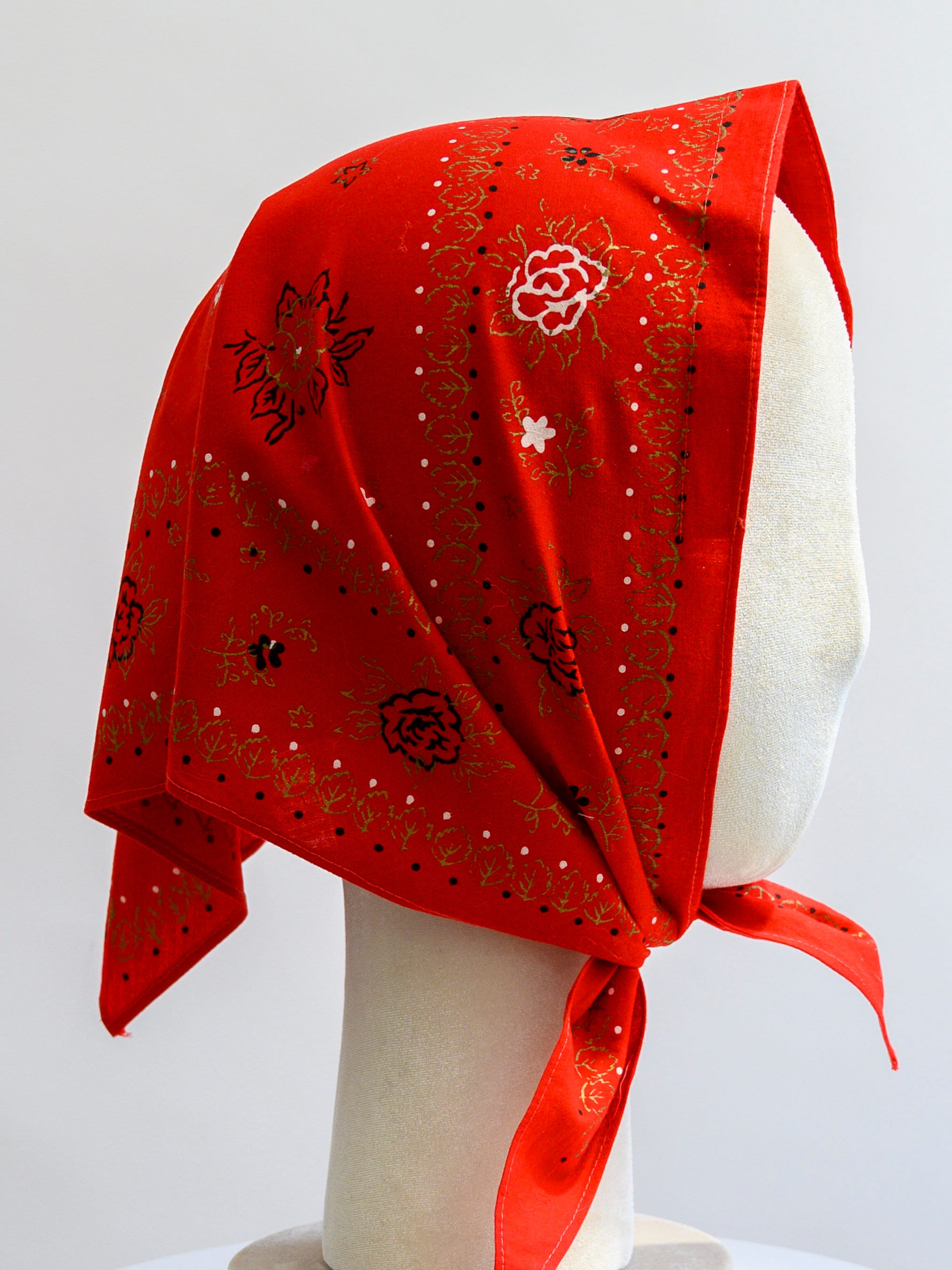 Exceptional Vintage Cotton Triangle Headscarf From the 1960s in Red ...