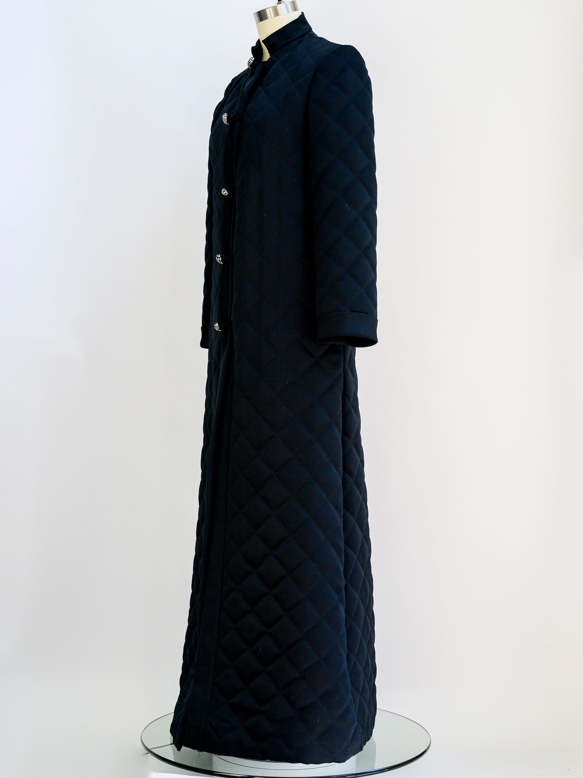 Exceptional Vintage Hostess Coat With Rhinestone Barrel Buttons. Thick ...