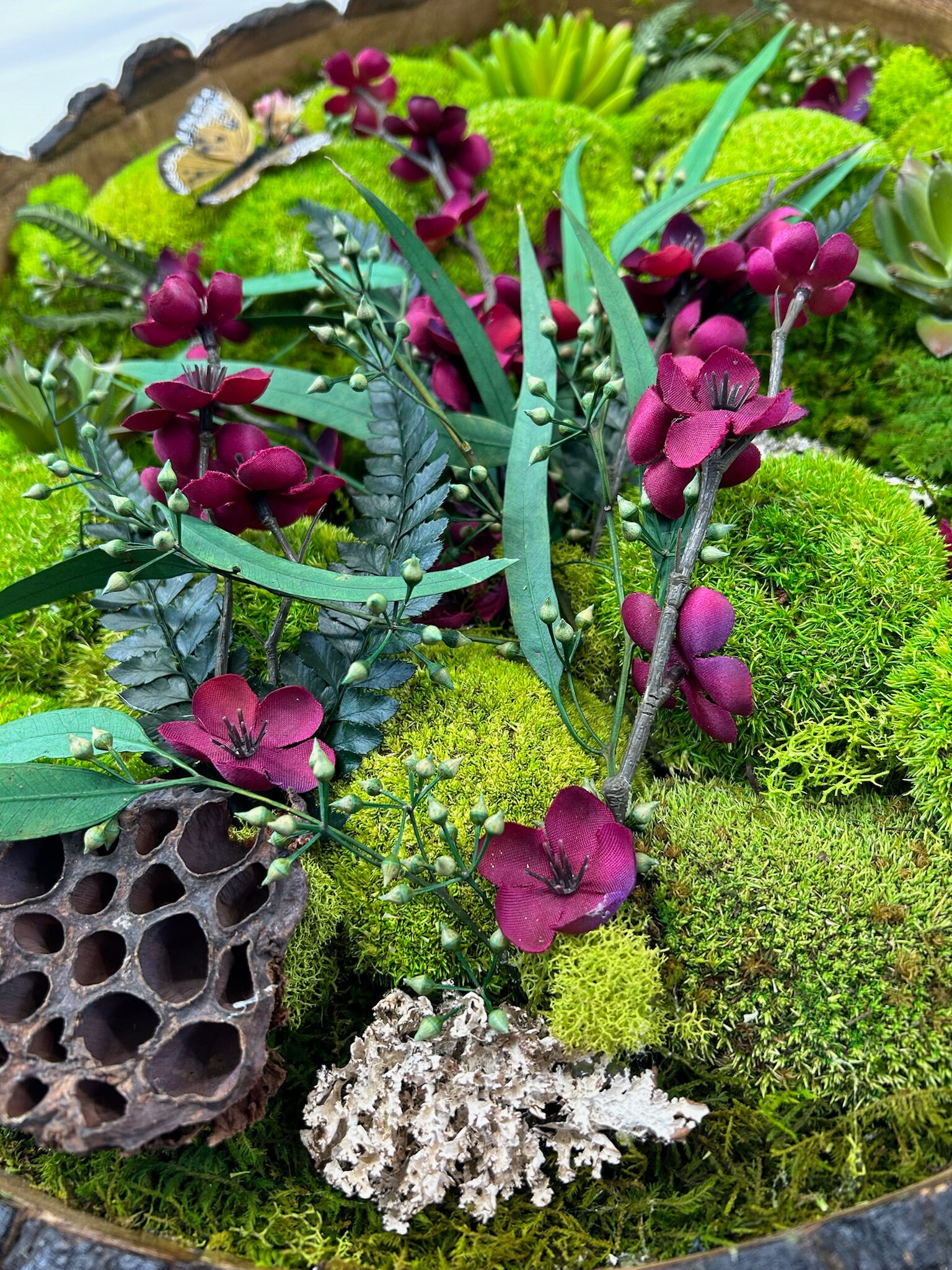 Berry Fairy Garden Moss Art for Home, Office, and Dorm, Circle Moss Art ...