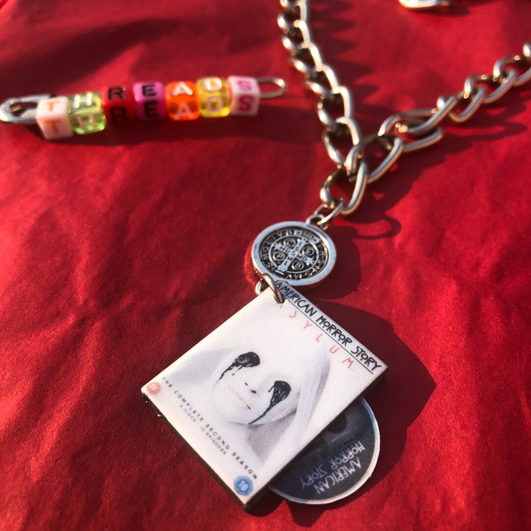 Scary Choker! - Etsy