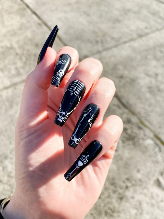 Skeleton Nails